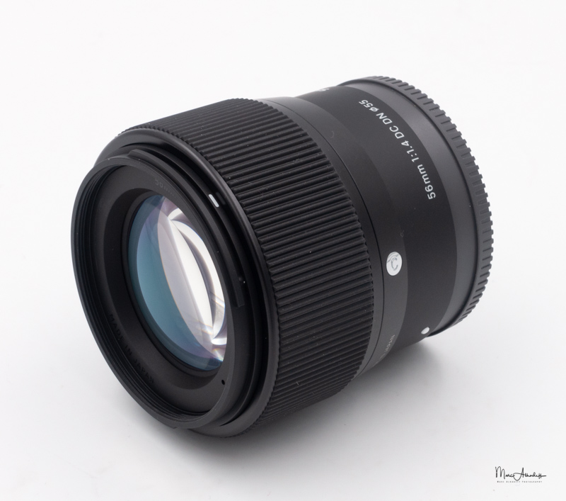 Sony Alpha Blog : Sigma 56mm F1.4 DC DN Contemporary (APS-C)