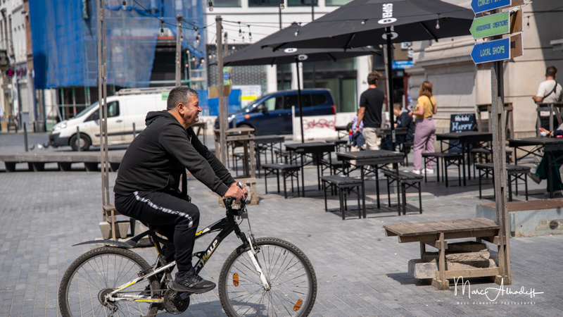 Sony Alpha Blog : Sigma 24-70 Burst-038