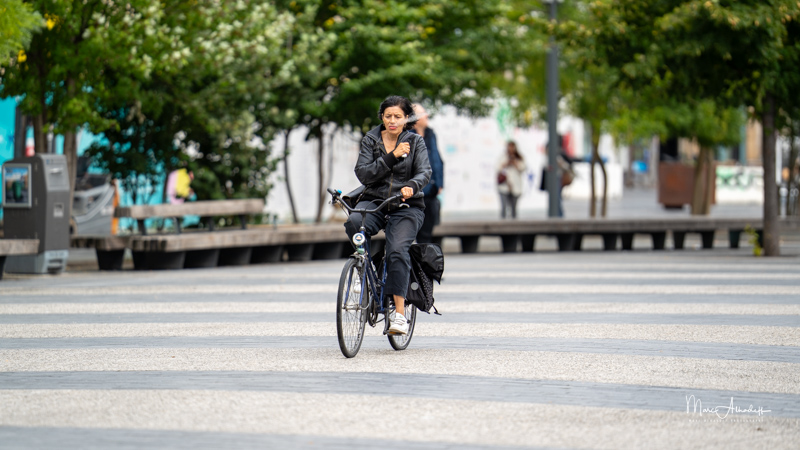 Sony Alpha Blog : Sigma 200mm f2 burst-144