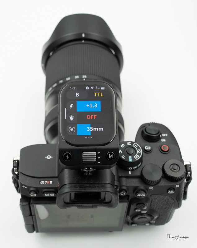 Sony Alpha Blog : Neewer QZ-002